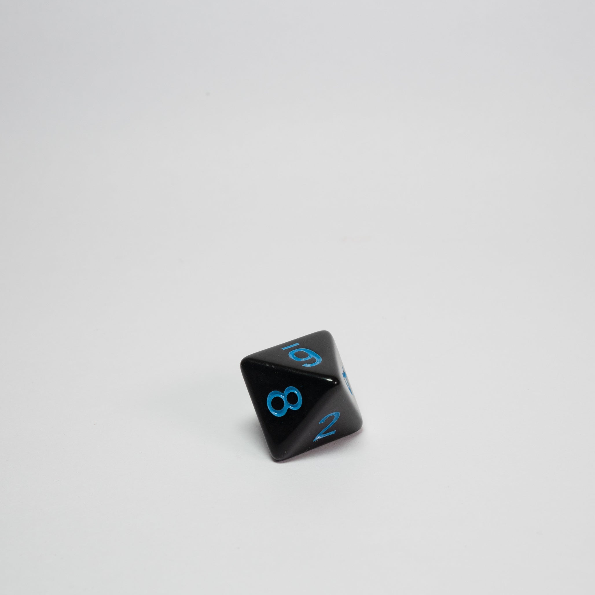 Black and Blue Acrylic D8 Dice – Tabletop Supply