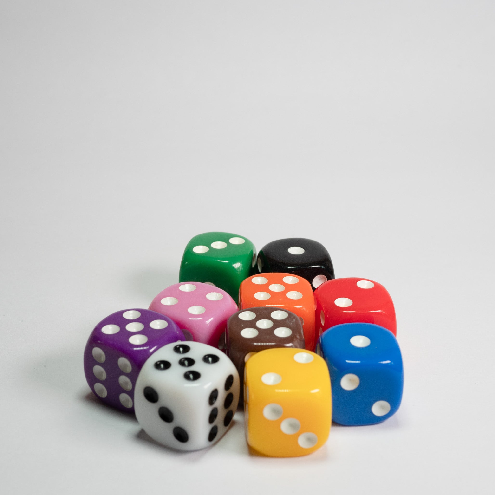 Assorted Colours 16mm D6 Dice Pack of 10 – Tabletop Supply